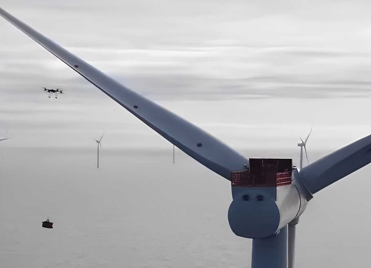 Orsted Revolutionizes Offshore Wind Operations with Heavy-Lift Cargo ...